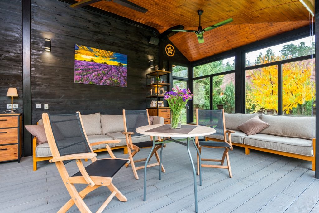 5 Reasons to Choose a Veranda Over a Conservatory - G For Games